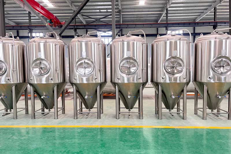 Storage tanks in breweries