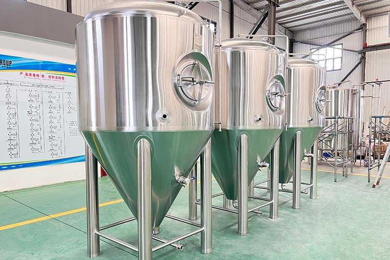 The impact of conical fermentation tanks on craft beer flavor